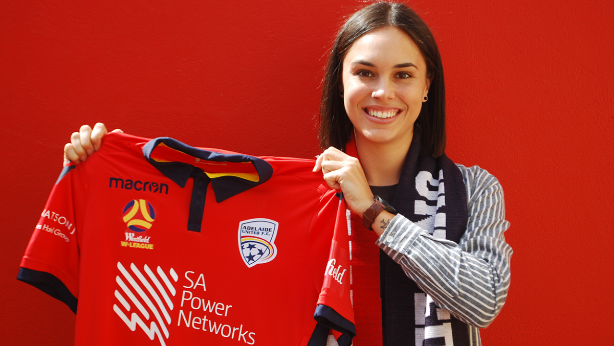 Emma Checker joins Reds for Westfield W-League - Adelaide United