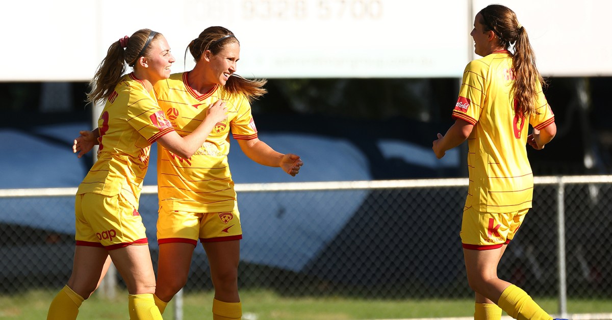 Stenta names squad for WSW trip - Adelaide United