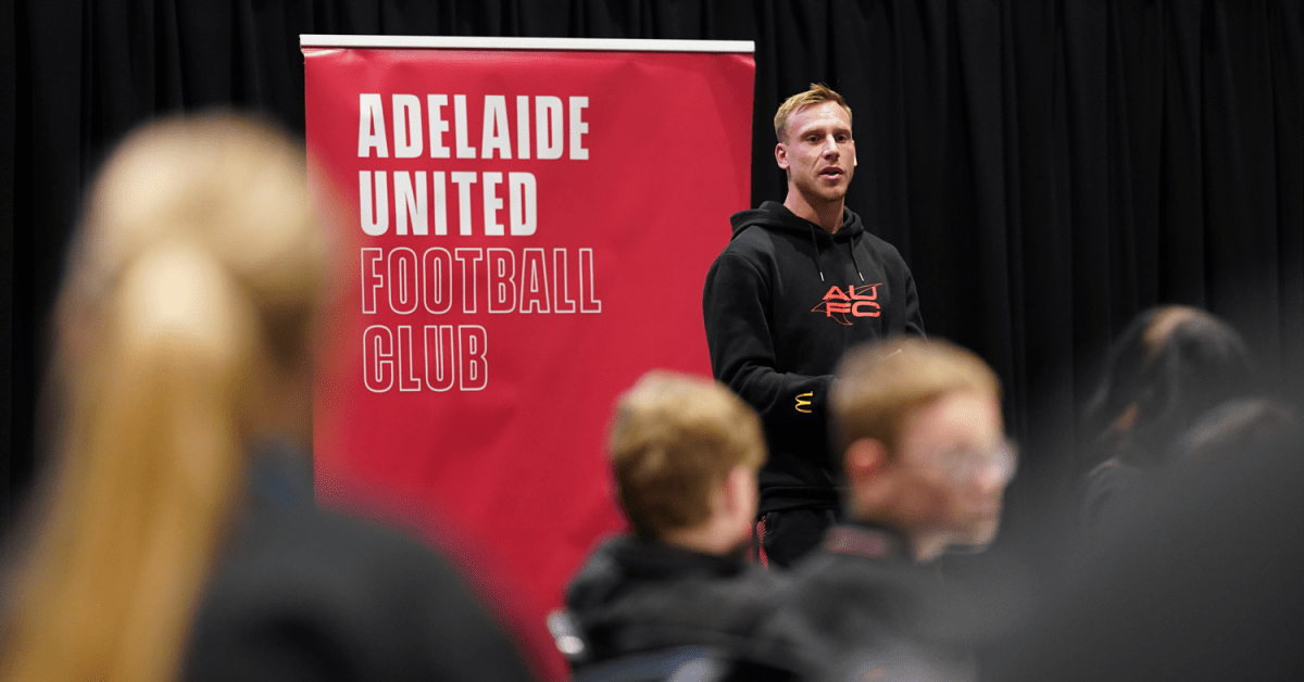 Barr gives back to Whyalla community - Adelaide United