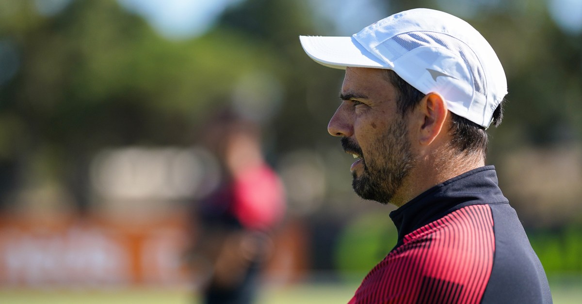 Stenta looks ahead to City encounter - Adelaide United