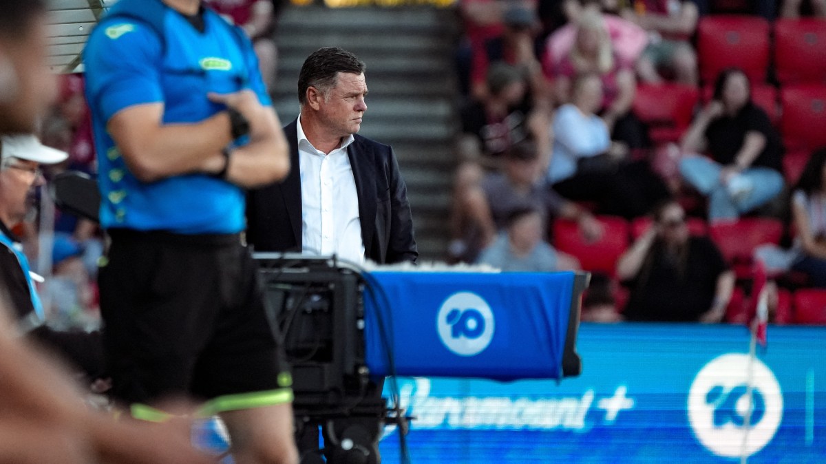 Veart: "We need to start rewarding our efforts" - Adelaide United