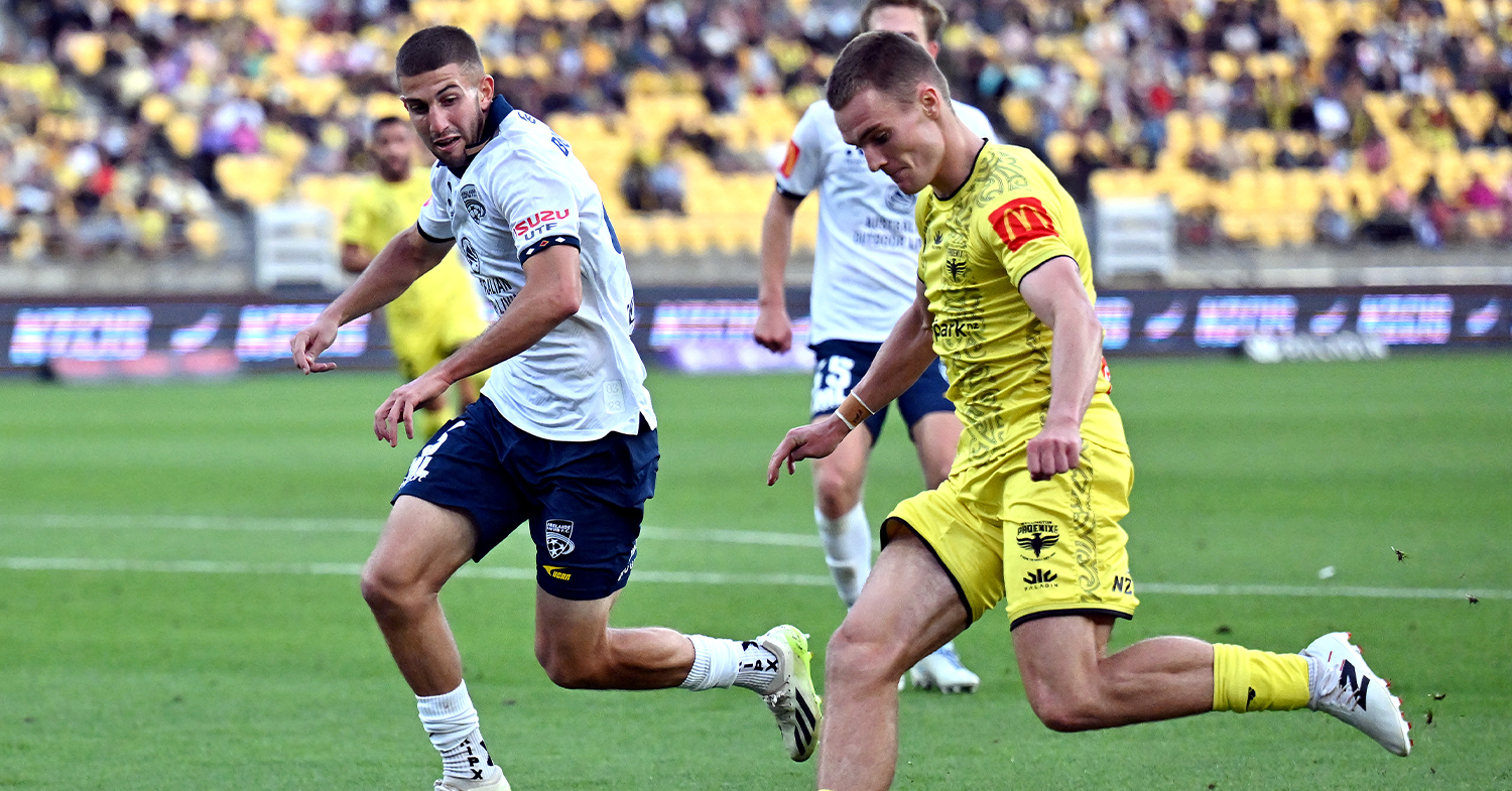 high-flying Phoenix Defeat Adelaide - Adelaide United
