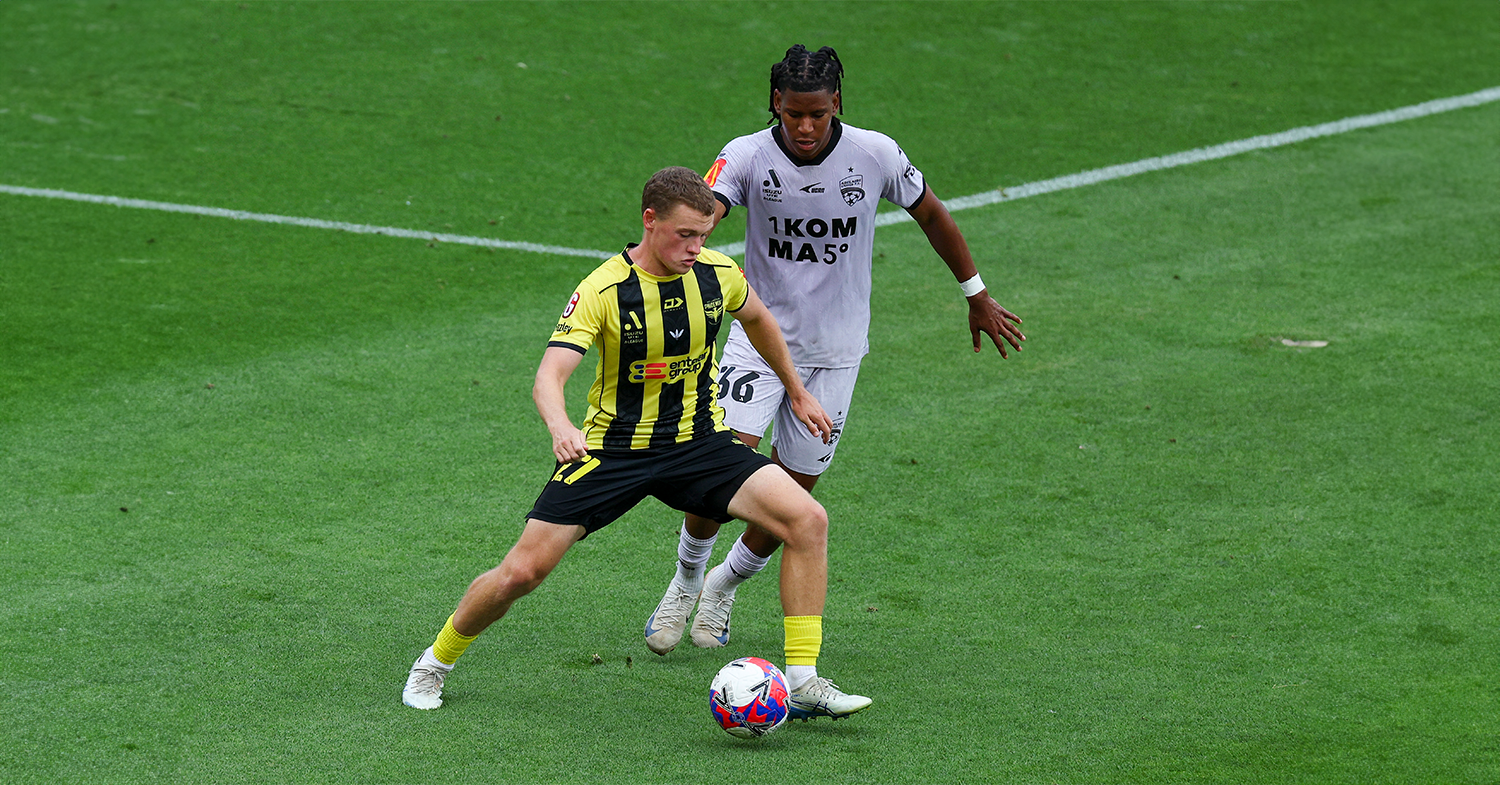 Phoenix mount stirring comeback as Adelaide escape windy Wellington ...